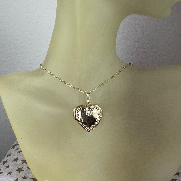 Independent | Jewelry | New 4k Real Gold Heart Locket Pendant | Poshmark